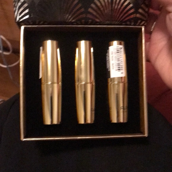 Farmasi | Makeup | Ok Ladies 2 4k Gold Glam Lipsticks At Royal Nude ...